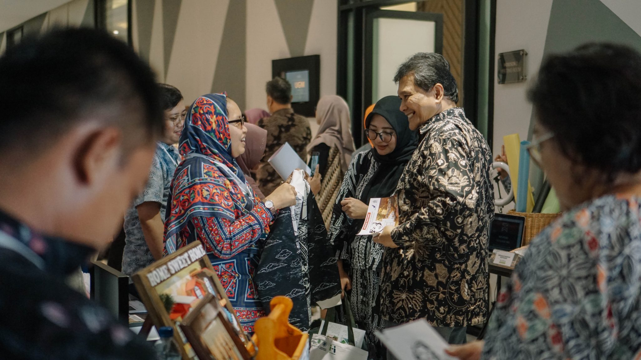 The Indonesian Ministry of Cooperatives and SMEs Synergizes with UGM to ...